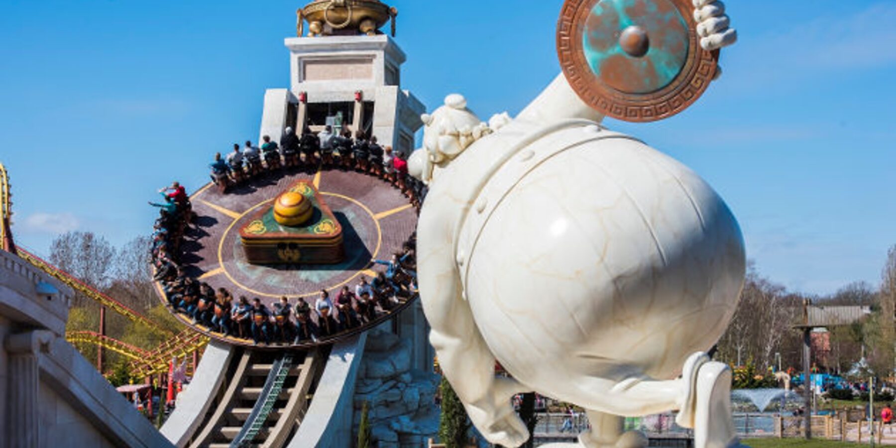 Bulle d'Automne at the Eiffel Tower: immersive experience and panoramic ...