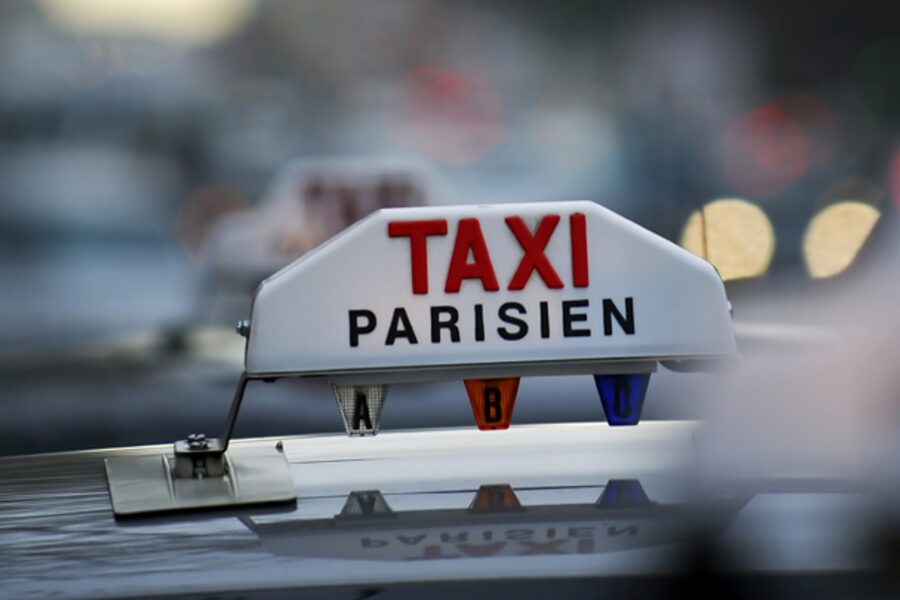 Paris public transport fares and season tickets
