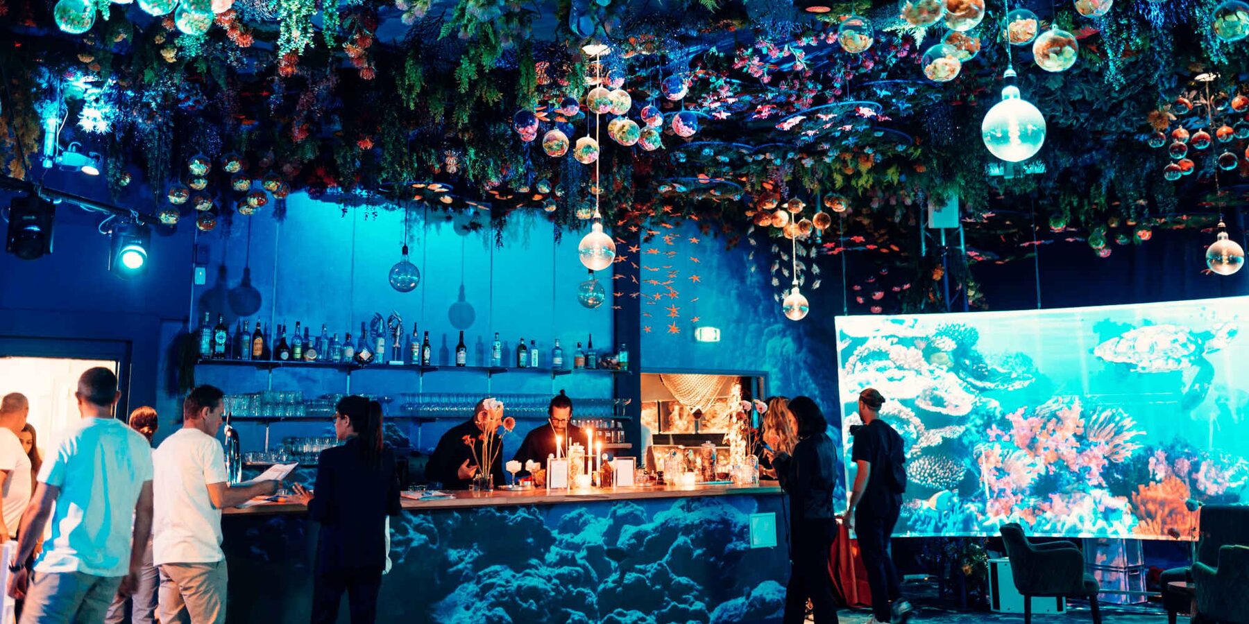 Bars - pubs - cafés in Paris